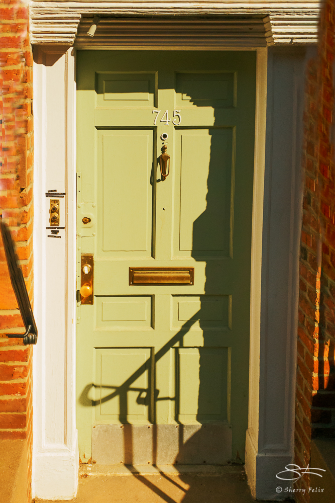 Pastel Doors – Sherry Felix – port4u