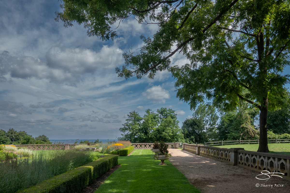 Hempstead House Garden – Sherry Felix – port4u