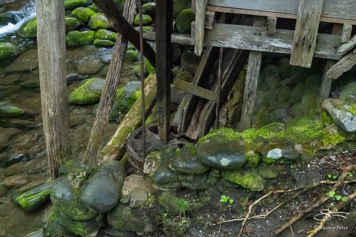Ely’s Mill Roaring Fork – Sherry Felix – port4u
